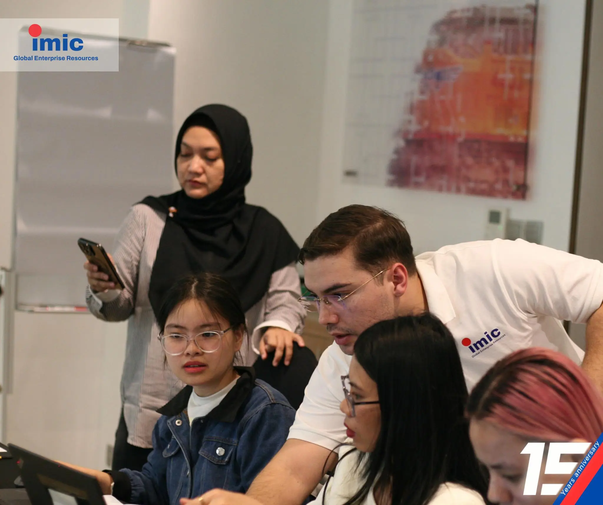 IMIC Technology đào tạo đội ngũ nhân sự Schneider Electric